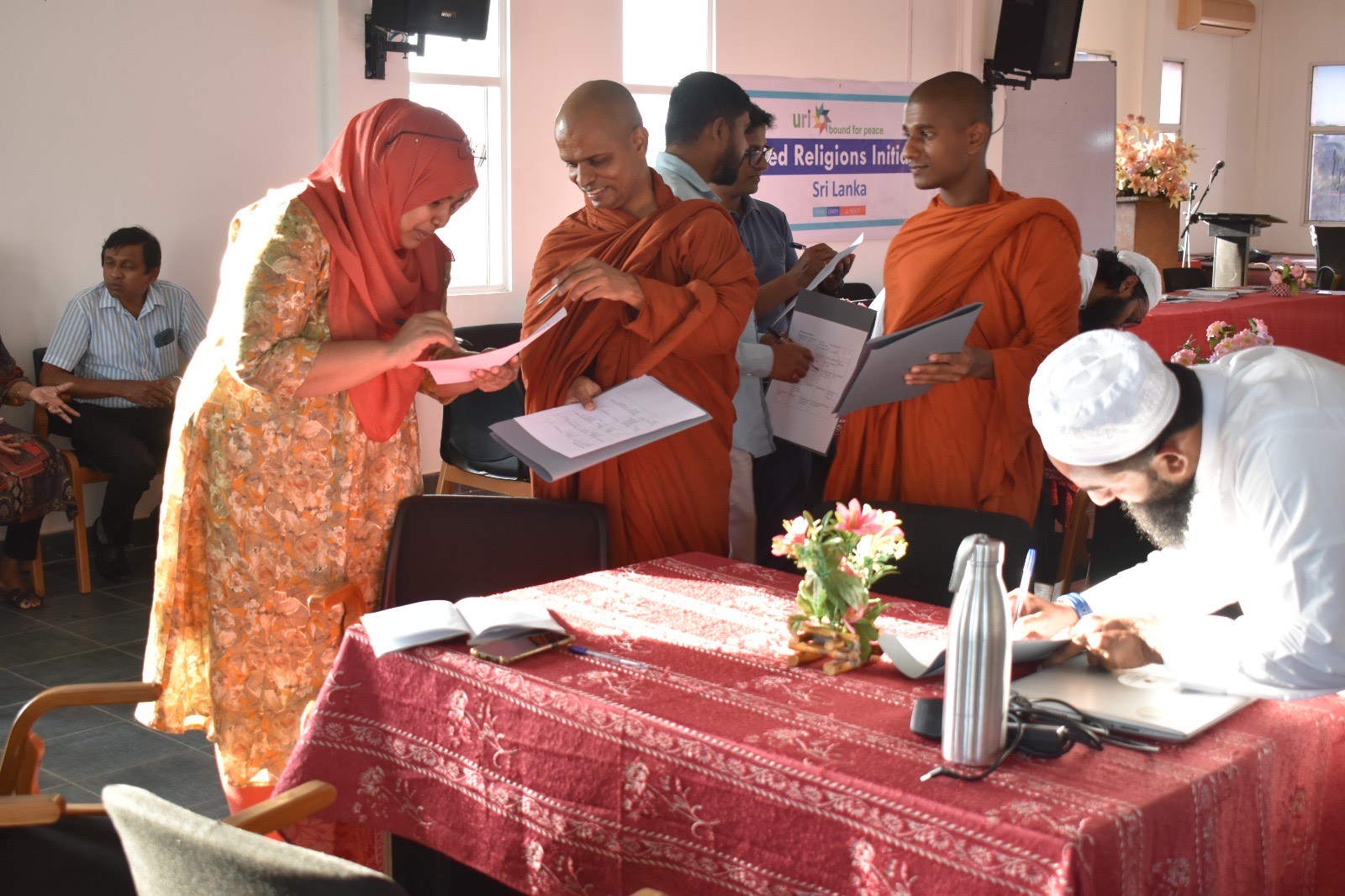 Empowering Young Religious Leaders for Peace in Sri Lanka | URI