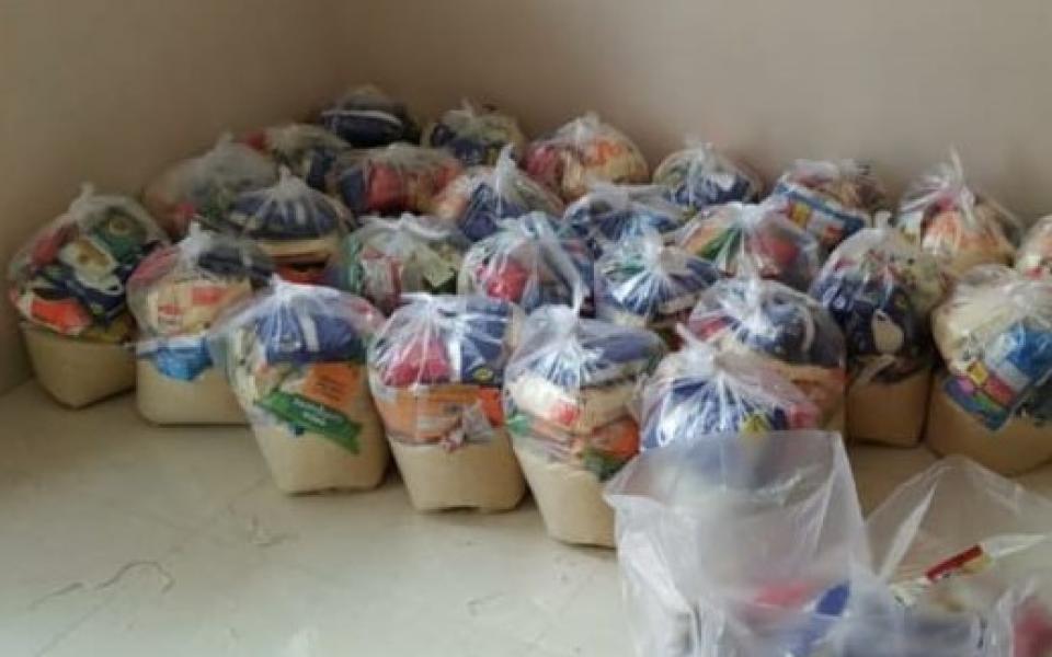 Global Youth Movement Distributes Food Kits | URI